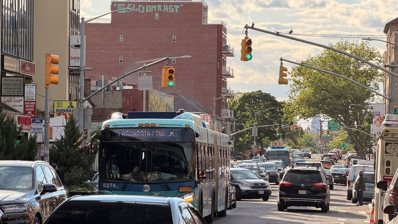 A Proposed New Bus Lane Will Speed Up Service in Queens and Connect New ...