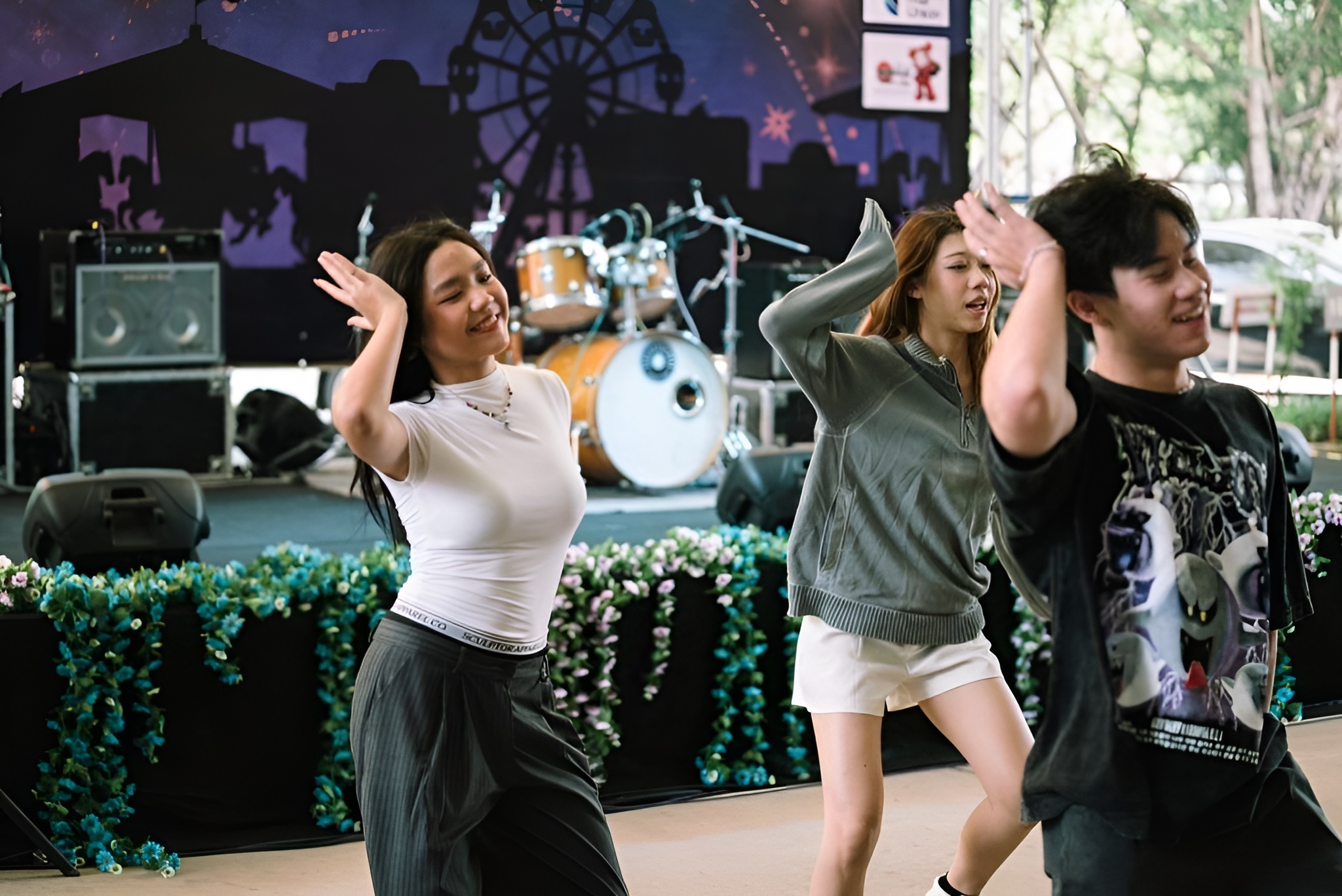 Show off your best moves at the Backyard Random Dance Party | The ...