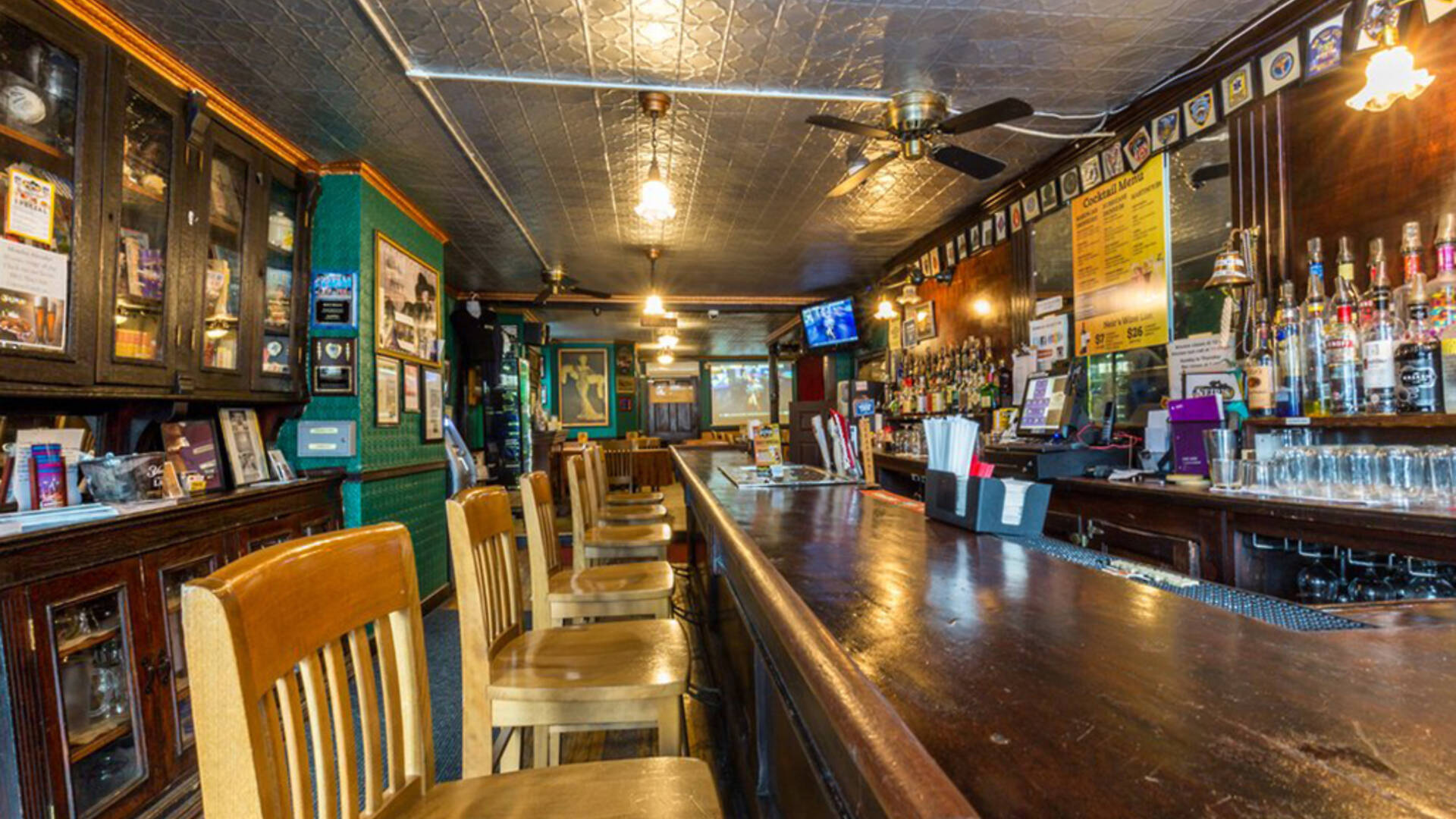 Historic Queens-Based Neir’s Tavern Opens Inside JFK Terminal 8
