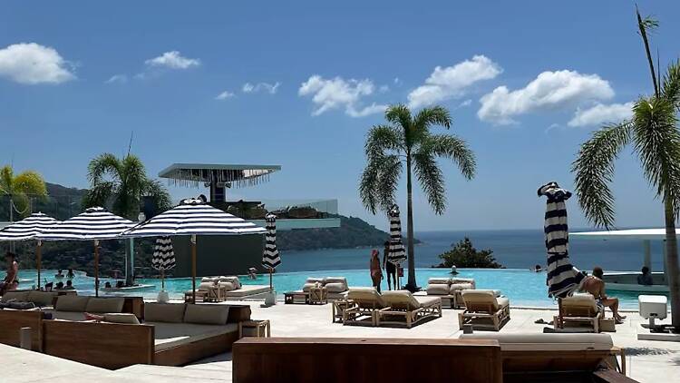Party into the night at Fira Beach Club’s ETHOS – Fireborn Rise | Fira ...
