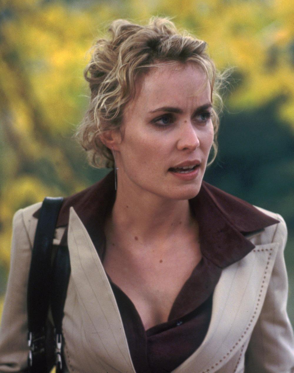 Melinda and Melinda 2005, directed by Woody Allen | Film review