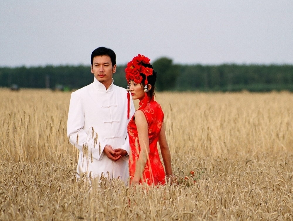 Extras 2007, directed by Michal Kwieciński | Film review