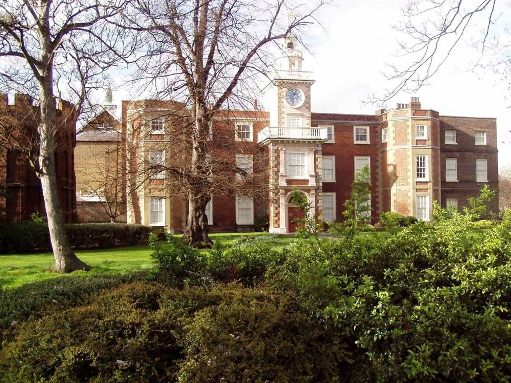 Most Haunted Places To Visit In London: 18 Seriously Spooky London Spots