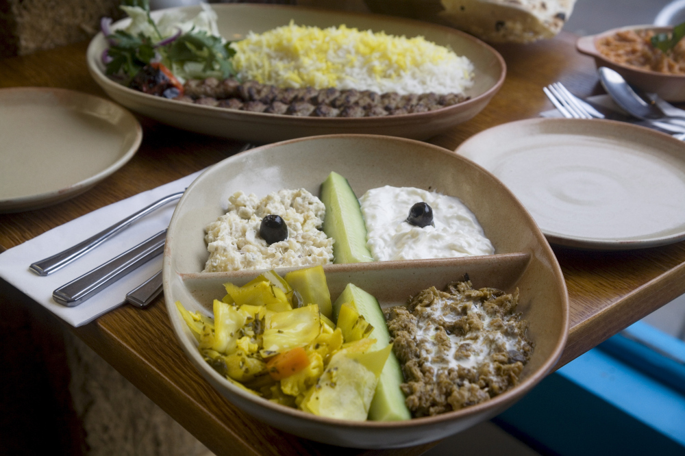 Faanoos | Restaurants in Mortlake and Sheen, London