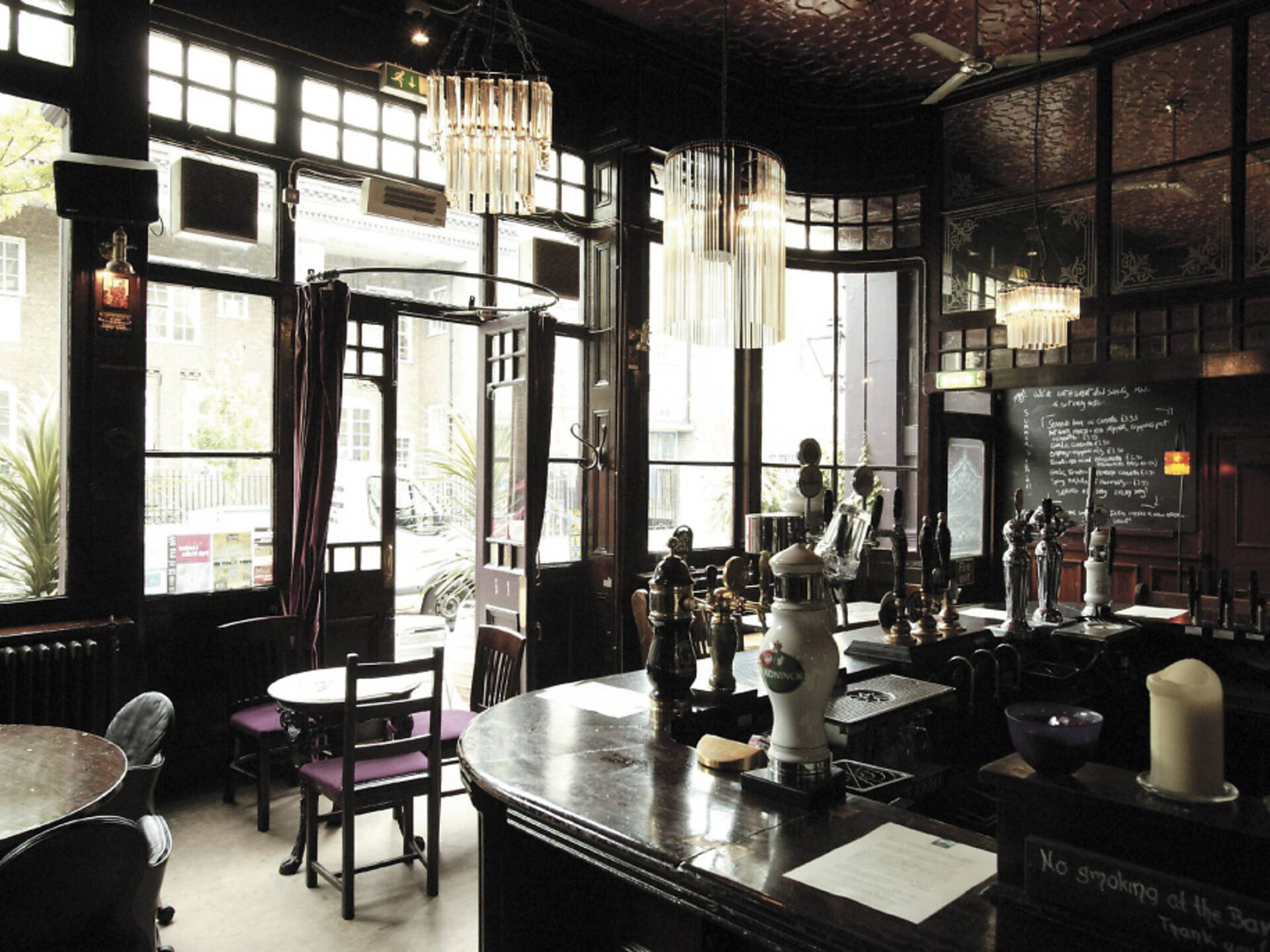 15 Ridiculously Cosy Pubs in London