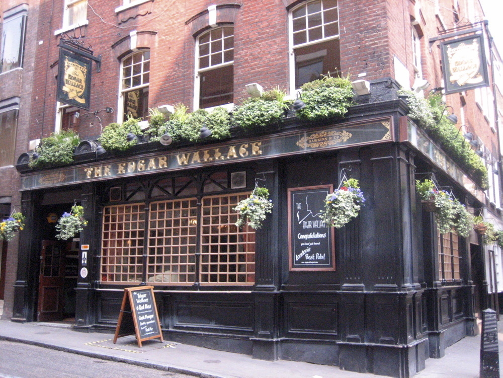 Edgar Wallace | Bars and pubs in Temple, London