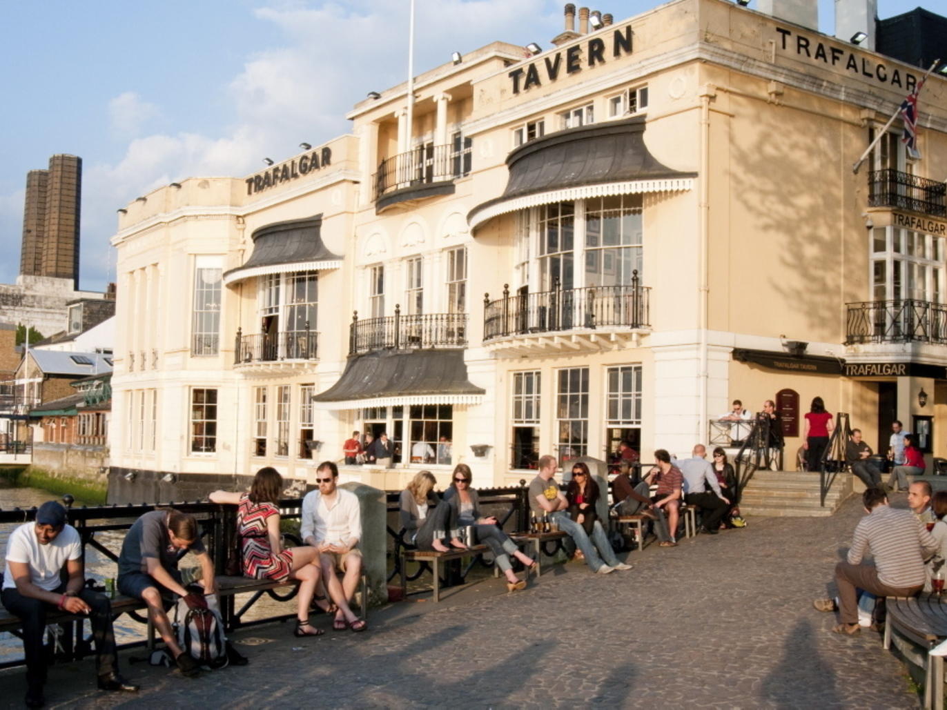 25 Best Canal & Riverside Pubs & Bars In London