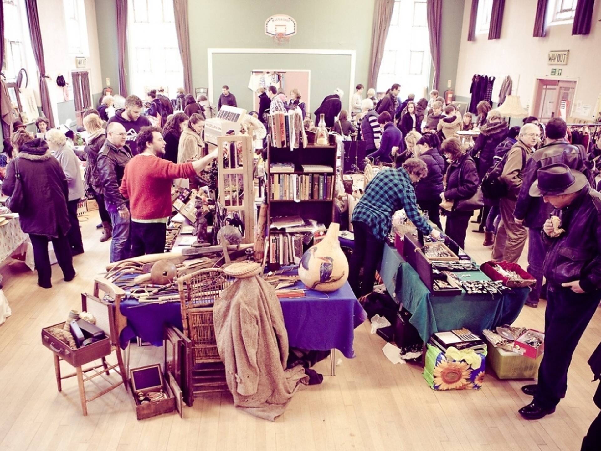 8 Best Fashion Markets In London: Clothes Markets for Style Seekers