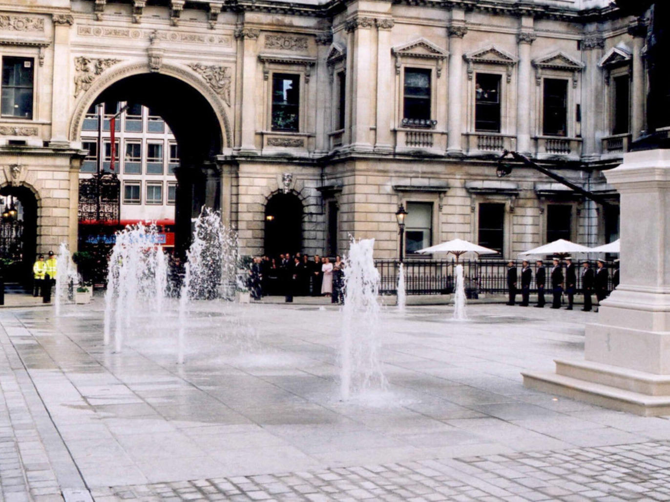 17 Pretty Public Fountains in London | Fantastic Fountains for Cooling ...