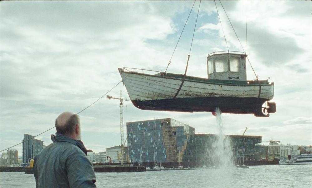 Volcano 2011, directed by Rúnar Rúnarsson | Film review